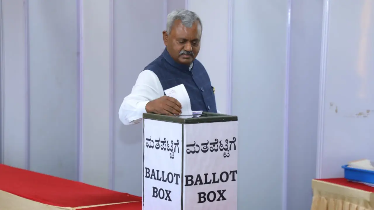 Karnataka MLA ST Somashekar Cross-Votes in Rajya Sabha Polls, BJP Warns ...