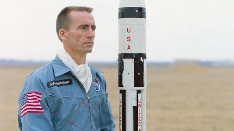 NASA astronaut Walter Cunningham from Apollo 7 test dies at 90; Here's ...