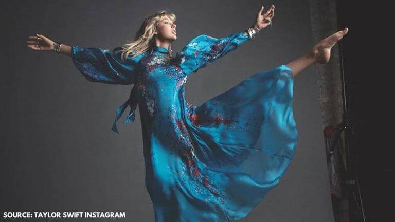 Taylor Swift's iconic dance moments at award shows; here's our top ...