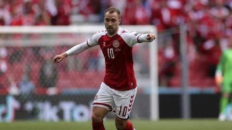 Manchester United complete signing of Danish midfielder Christian ...