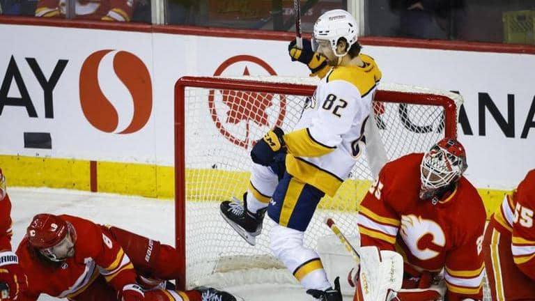 NHL Scores: Tommy Novak lifts Nashville Predators past Calgary Flames 3 ...