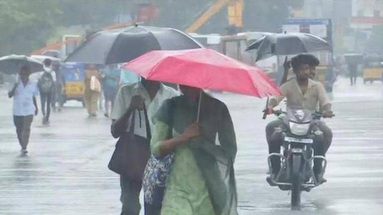 Heavy rains & heatwave alert in many states over next few days; Health ...