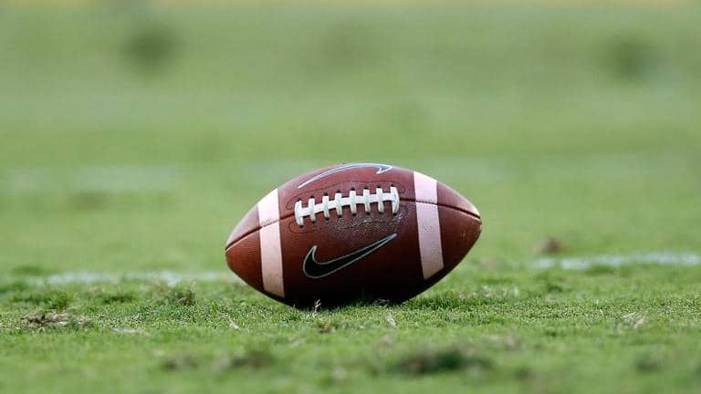 Getting his kicks: Iowa's Duncan winding down storied career- Republic ...