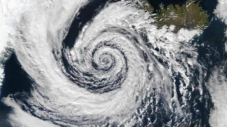Cyclone Mocha starts hitting Bangladesh, Myanmar coasts | Republic World