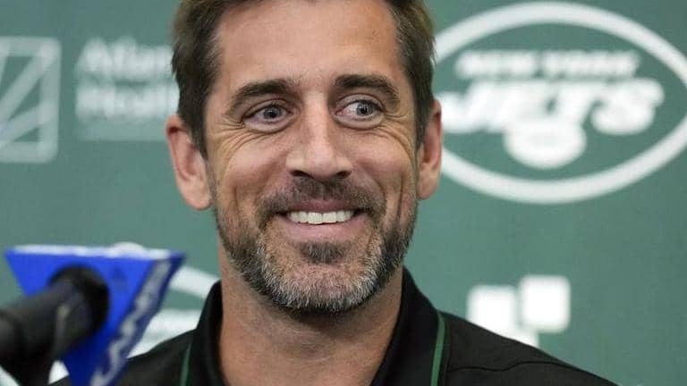Big expectations and lots of attention greet Jets as they begin ...