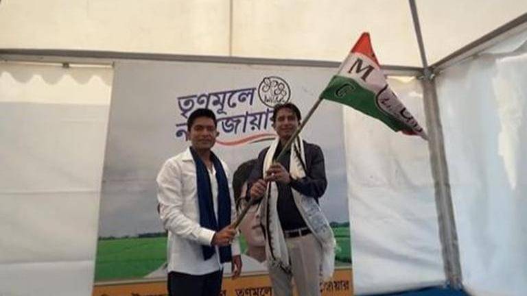 West Bengal’s lone Congress MLA joins TMC | Republic World West Bengal’s lone Congress MLA joins TMC | Republic World