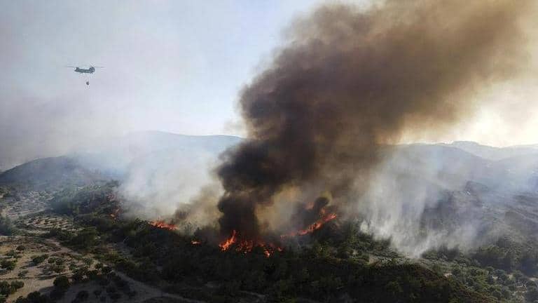 Firefighting aircraft crashes in Greece while tackling wildfires, both ...