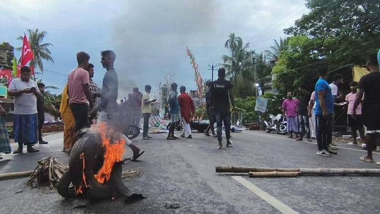 Counting for Bengal rural polls underway, TMC leading in over 3,068 gram panchayats | Republic World